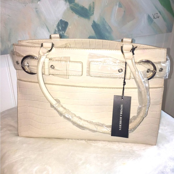 Sondra Roberts | Bags | White Leather Alligator Purse | Poshmark